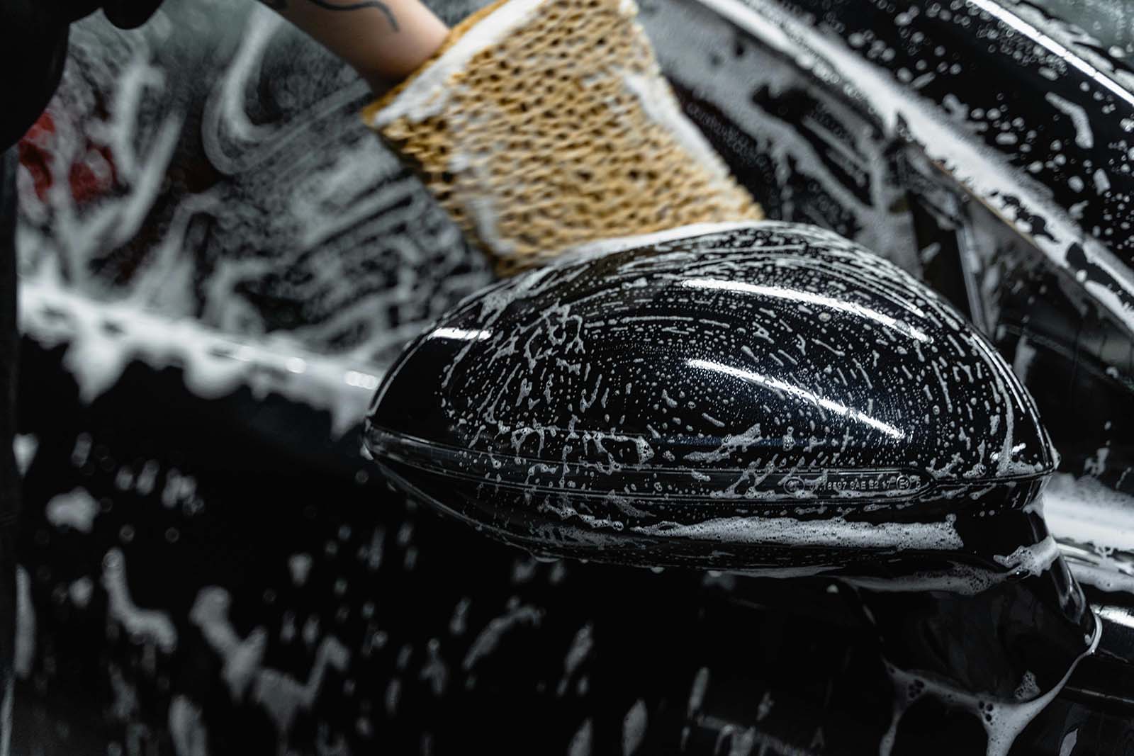 Zuver Auto Detailing Solutions - Detailer In Sin Ming Workshop